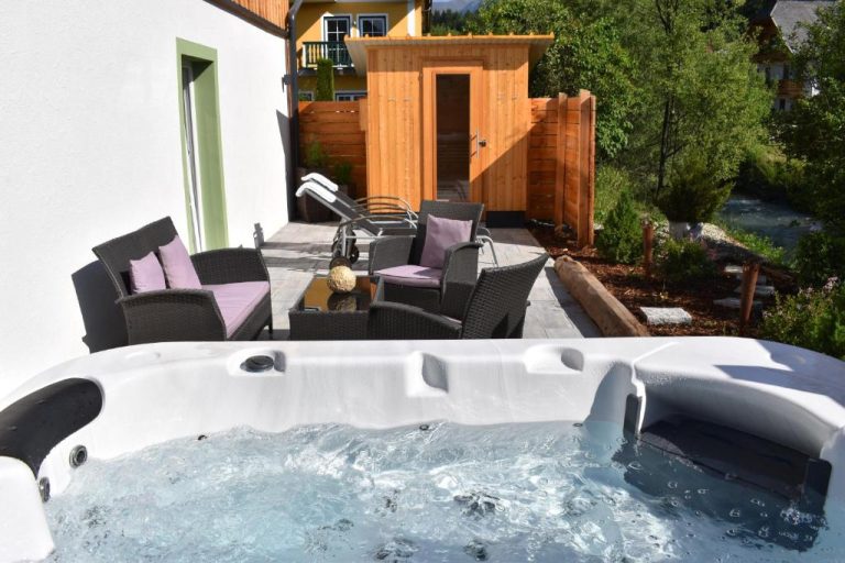Hotels mit Whirlpool und Sauna im Zimmer in Österreich